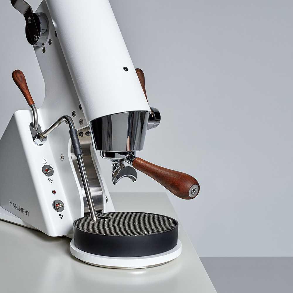 Manument | Manument Leva Maschine